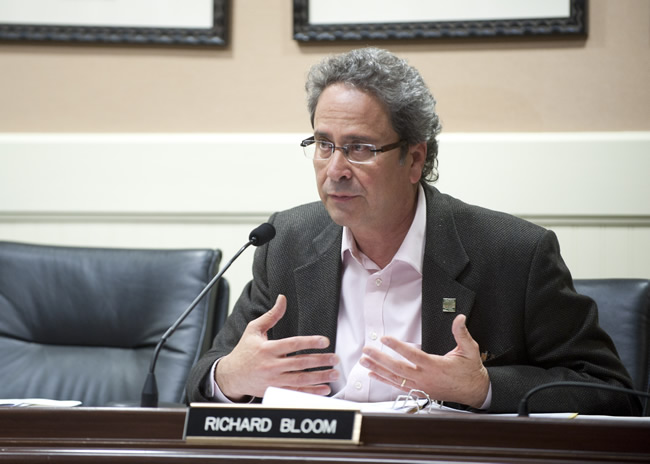 Executive Summary for October 15th, 2015 — Water Deeply